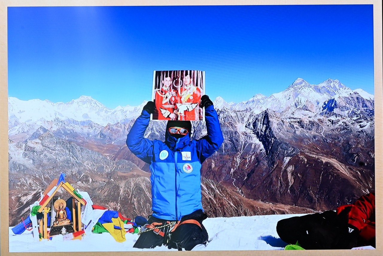 Mount Yasa Thak Peak Summit by 2 Best Sherpa brothers & Thai