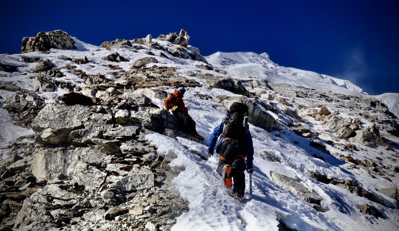 Mount Yasa Thak Peak Summit by 2 Best Sherpa brothers & Thai